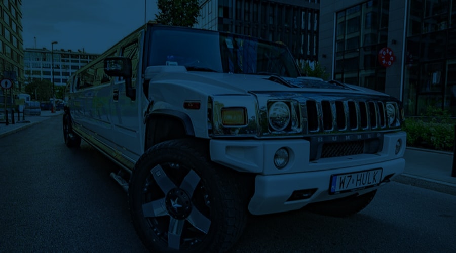 Limuzyna HUMMER do wynajęcia na Wieczór Kawalerski w Warszawie! Limuzyna HUMMER do wynajęcia na Wieczór Kawalerski w Warszawie!